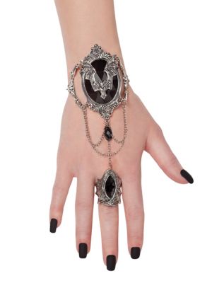 Vampire Bat Hand Chain - Spirithalloween.com