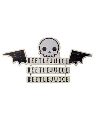 Bat Skull Sign - Beetlejuice - Spirithalloween.com