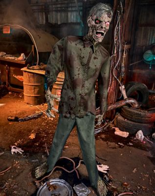 6 Ft 1 In Jeremy Jaws Animatronic - Spirithalloween.com